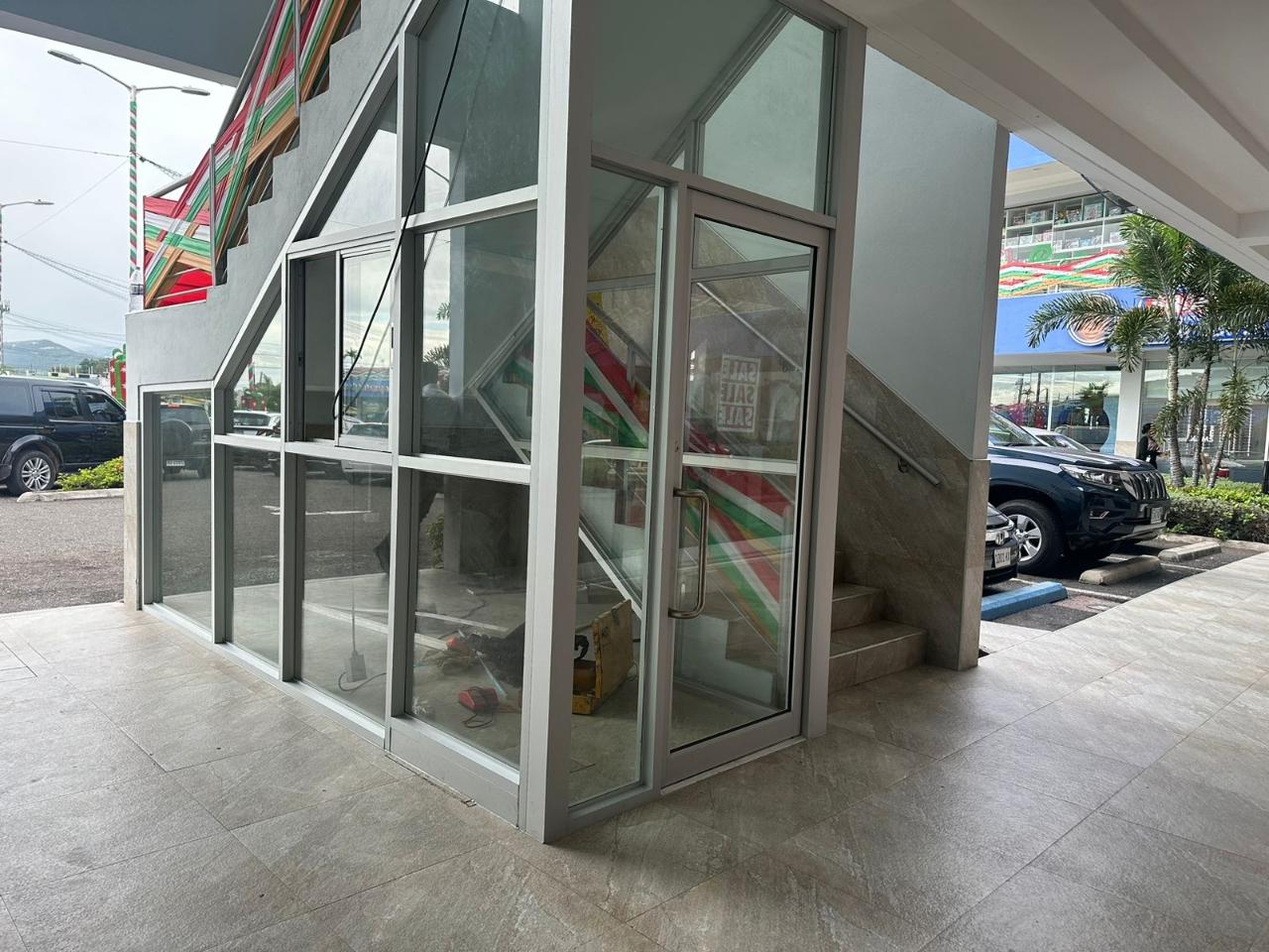 Prime Retail Kiosk for Rent at Mall Plaza, Kingston