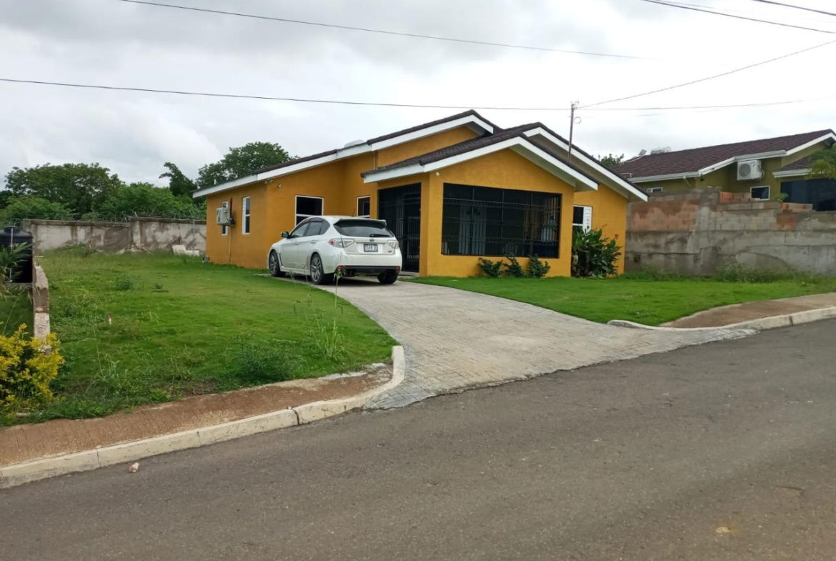 Stonebrook Manor - Prestigious Gated Community in Trelawny, Jamaica