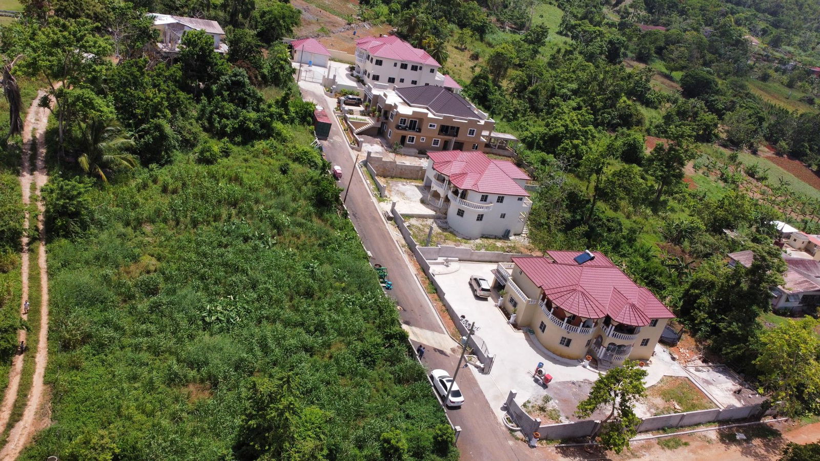 Luxury 4-Unit Gated Complex for Sale in Huntley Crescent, Jamaica