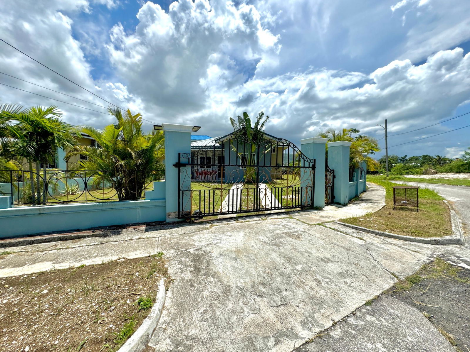 Modern 3-Bedroom House for Rent in Meadows of Irwin, St. James