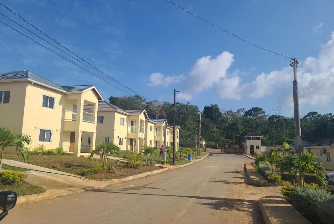 Lancewood Meadows: Stunning 2 & 3 Bedroom Homes in Ocho Rios, Jamaica