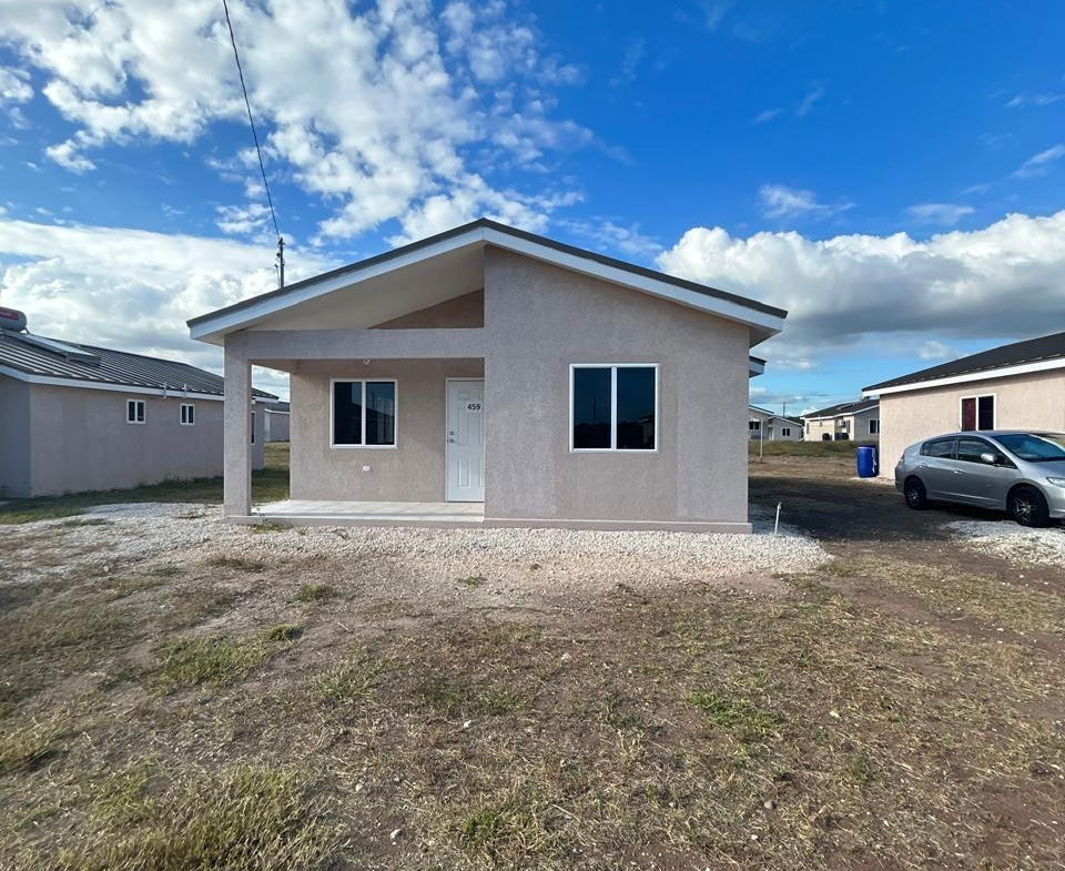 Charming 2 Bed Home for Rent in Whim Estates, Old Harbour