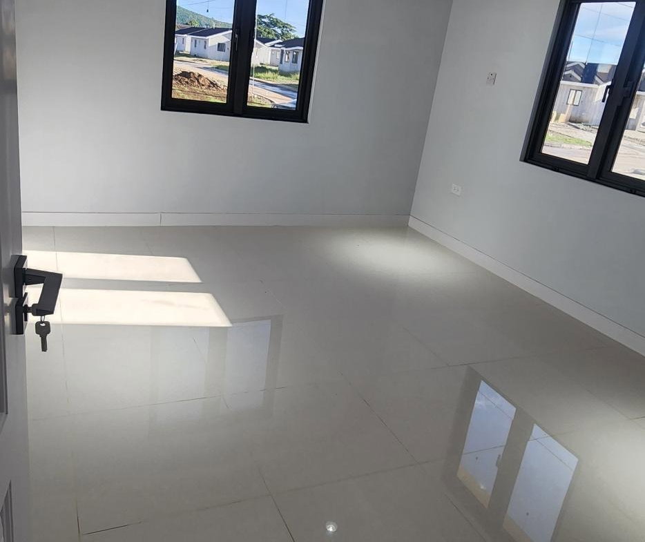 Oak Estate: Modern House for Rent in Portmore, Jamaica