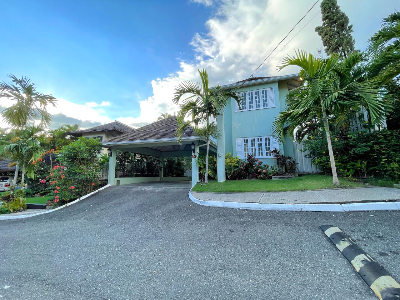 Stunning 4-Bedroom Villa for Rent in Norbrook, Jamaica