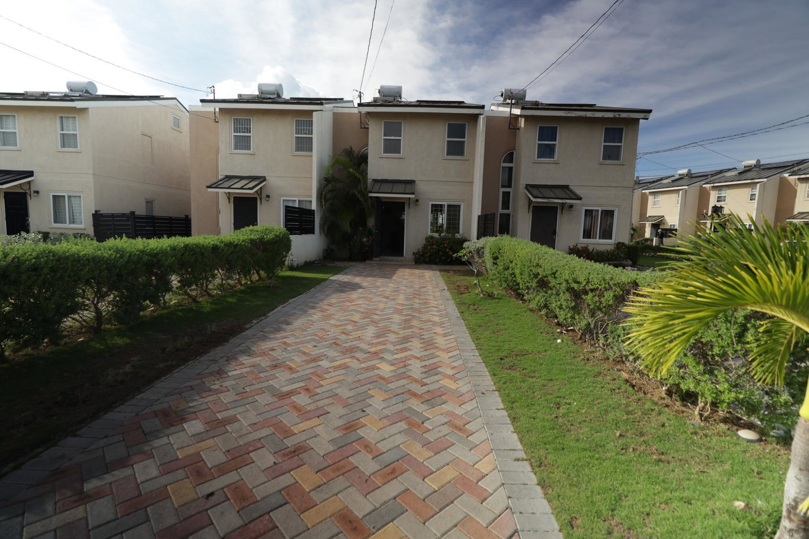 Charming 2-Bedroom Townhouse for Rent in Portmore, Jamaica