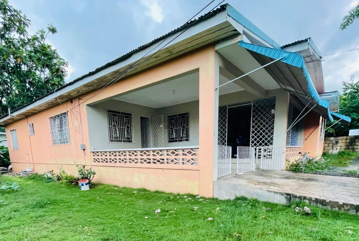 Charming 4-Bedroom Bungalow for Sale in Buckfield, Jamaica