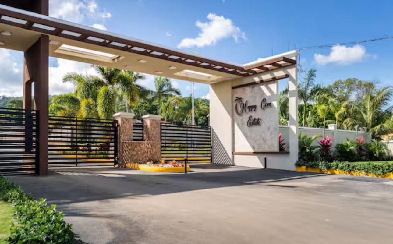 Luxury 3-Bedroom Rental in Happy Cove Estate, Ocho Rios