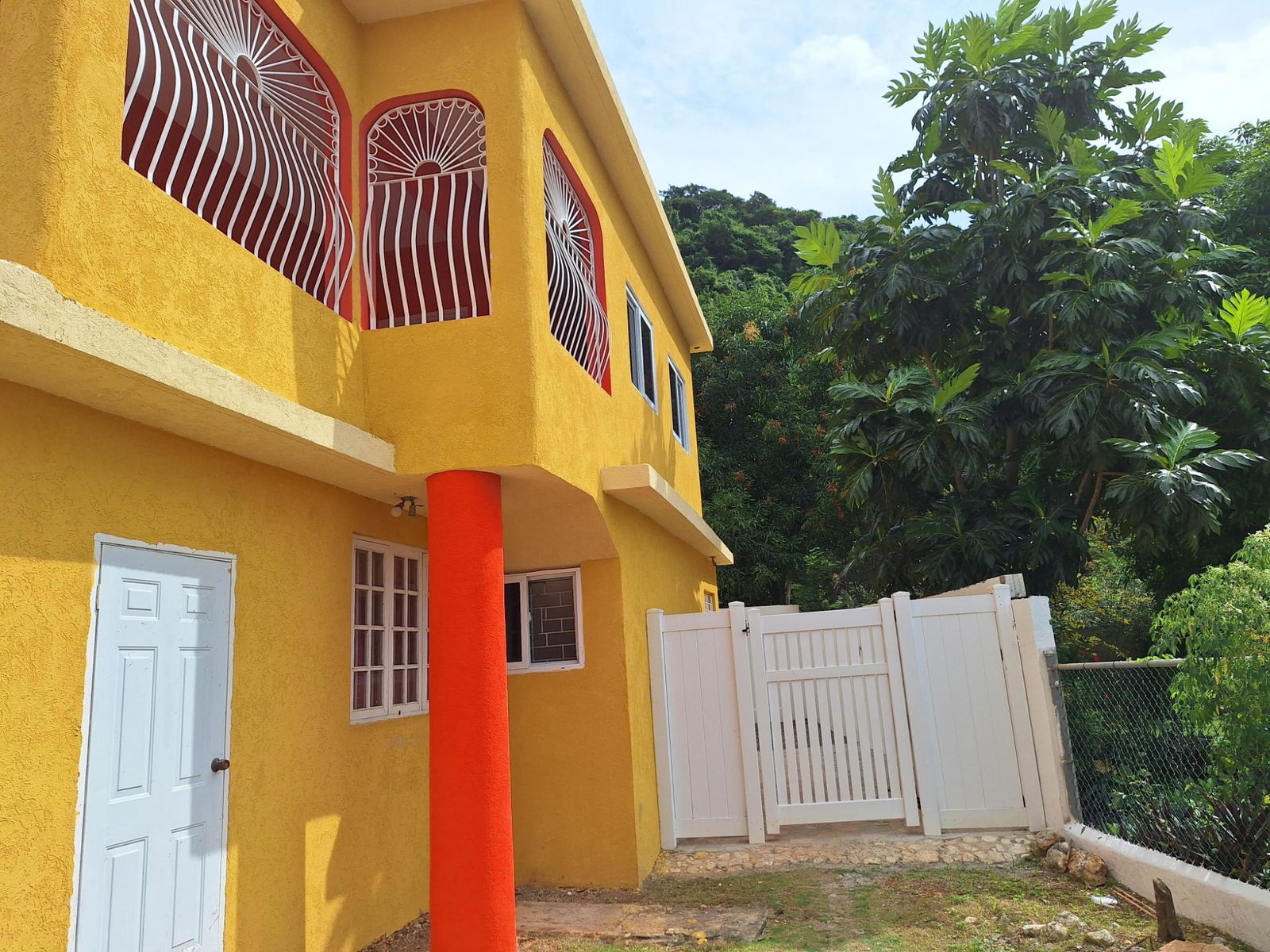Modern 2-Bedroom House for Rent in Havendale, St. Andrew, Jamaica