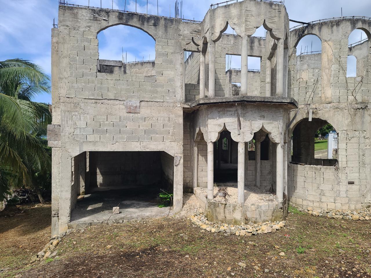 7 Bedroom House for Sale in Pond Piece, Hopewell, Hanover, Jamaica