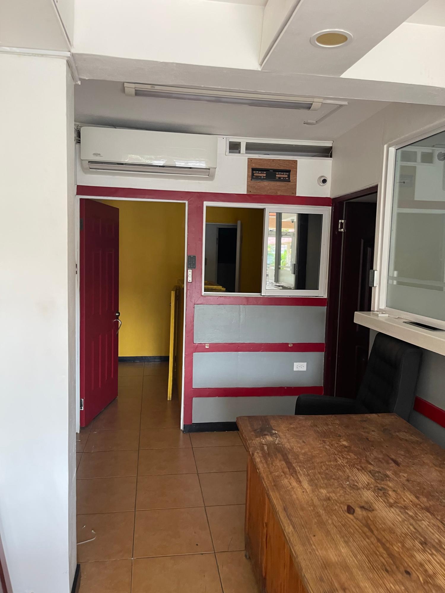 Prime Commercial Space for Rent on Halfway Tree Road, New Kingston